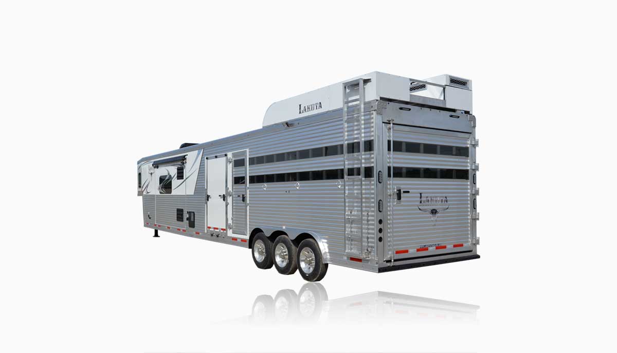 America's #1 Horse Trailer | Lakota Trailers